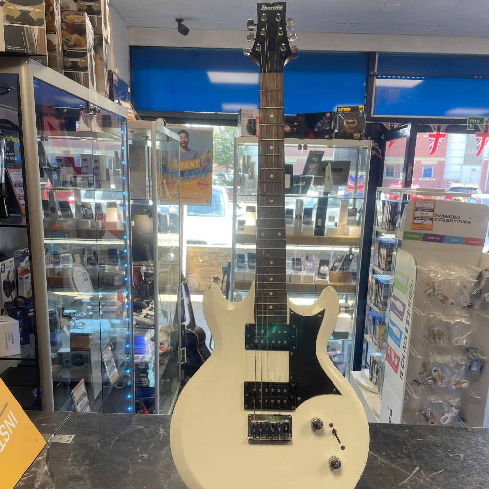 Pre-owned Ibanez GAX-30 Gio Electric Guitar - Own4Less